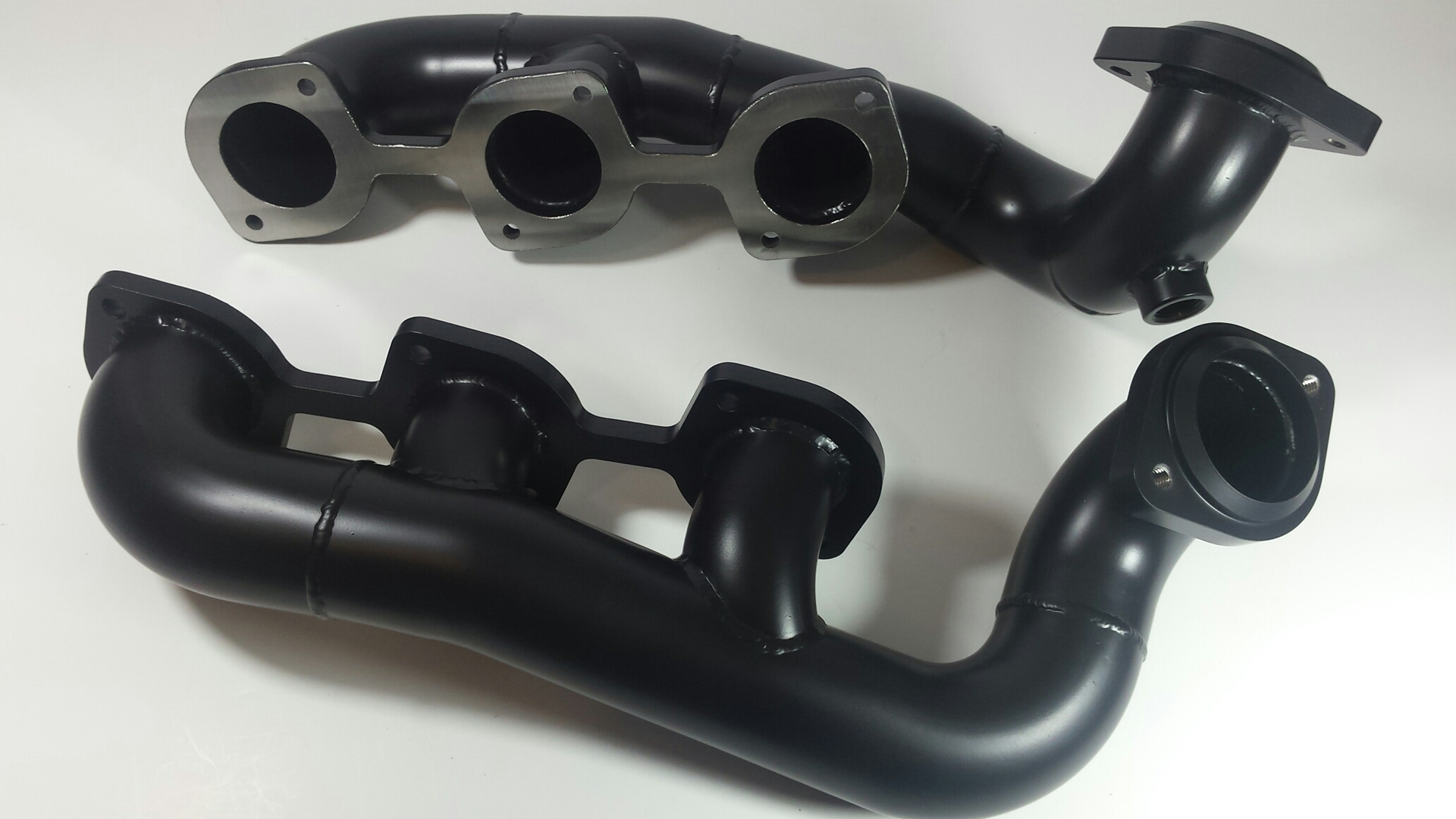 NeedsWings Performance Products. NeedsWings r193/r170 Exhaust Manifolds
