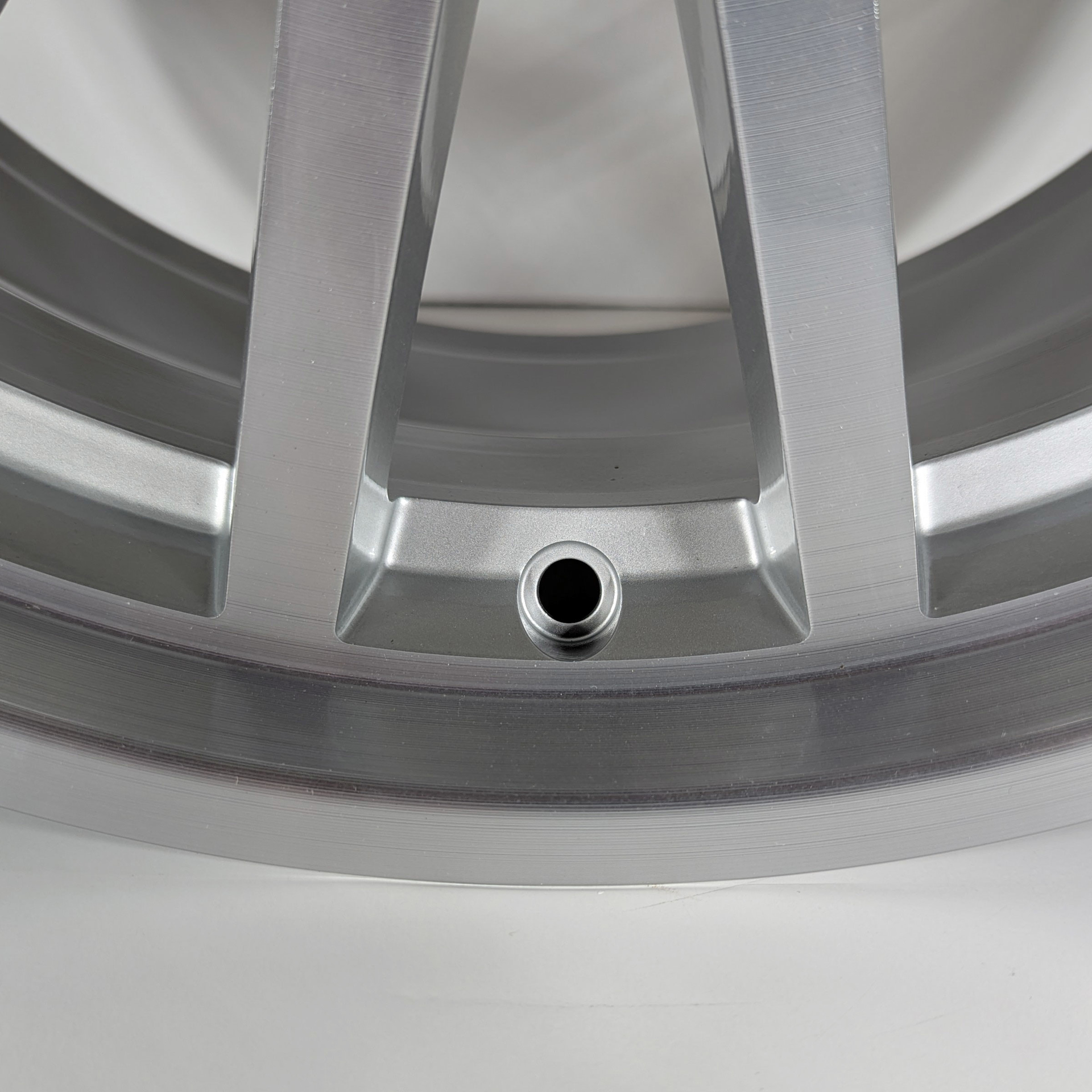 NeedsWings Performance Products. Reconditioned REAR SRT6 Rim C